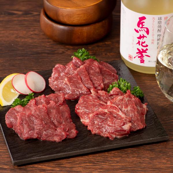 「フジチク 馬刺しと焼酎の晩酌 ギフトセット 竹」は、熊本県の馬刺しと黒毛和牛の専門店”フジチク”がお届けする、新鮮な馬刺しと球磨焼酎をセットにした熊本特産のマリアージュセットです。赤身の高級部位、ヒレ（シャトーブリアン）は舌でほどける様な...