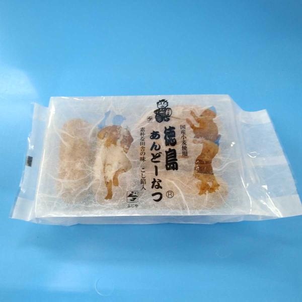 「ふじや 徳島あんドーナツ」は、国産の小麦粉のほか、卵、砂糖、大豆油、ふくらし粉のみで作った素朴なあんどーなつです。徳島の地で長年愛され続ける、こしあんの入った伝統のフライ饅頭。おやつ、お茶請け、お茶菓子などとして、どことなく懐かしい、昔な...
