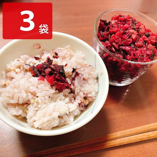 紀州産南高梅の刻み梅と、風味豊かな国産刻みしそをブレンドした「紀州産 南高梅 カリカリ きざみしそ梅」です。シャキシャキとした歯ごたえが美味しく、ご飯のお供の定番として、毎日の食卓で活躍します。しその香りと梅の食感がよく、おにぎり、混ぜご飯...