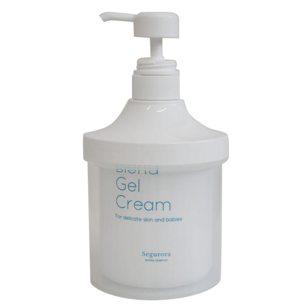 セグロラ化粧品の「ブレンドジェルクリーム」です。選び抜かれた20種以上の高ランク植物エキスを高濃度・高配合した、子供から大人まで使えるオールインワンジェルです。お肌に優しい成分を意識して作り上げ、長年お客様から愛されている商品です。ゲル状な...