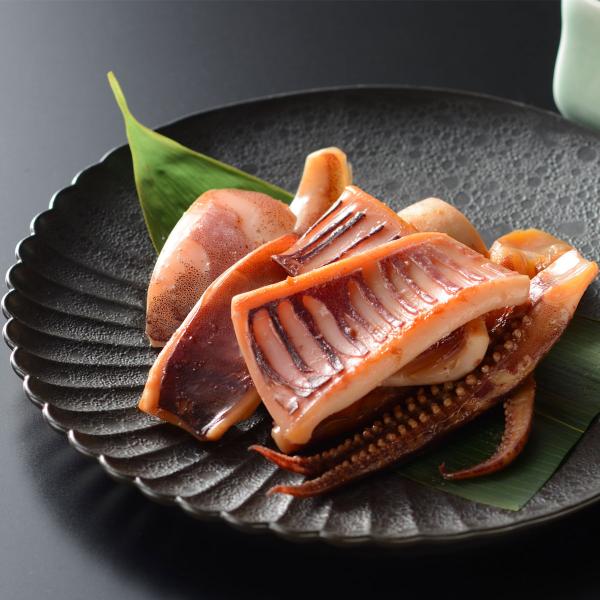 「イカ屋荘三郎 いかのふっくら焼き」は、漁師として培った目利きで選んだ国産のイカで作るイカ焼きです。高級なマグロと同じように、水揚げしてすぐにマイナス40℃で急速冷凍を行い、鮮度を保っています。スーパーなどでは流通していない1杯約300gを...