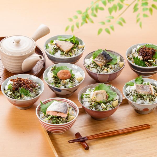 「なつれ 海鮮茶漬けセット」は、食材の食感や産地、種類にまでこだわった海鮮お茶漬けのセットです。かつお節をベースにしたなつれブランド独自のだしつゆと、あられや海苔などの薬味も詰め合わせています。お茶漬けの具材は国産産地にこだわりました。富山...