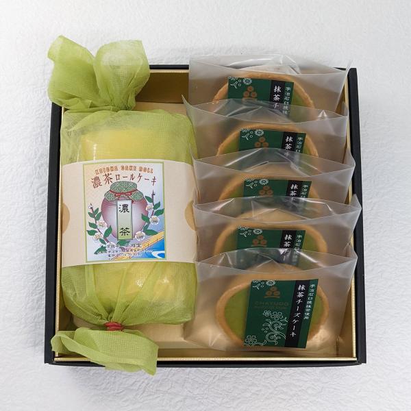 「濃茶ロールケーキと抹茶チーズケーキ」です。京都宇治のお茶屋が作った贅沢な抹茶スイーツを詰め合わせました。【濃茶ロールケーキ】職人が一本ずつ丁寧に巻き上げている香りのよい上質な抹茶のお菓子です。クリームの解凍状態で三つの食べ方で楽しめます。...