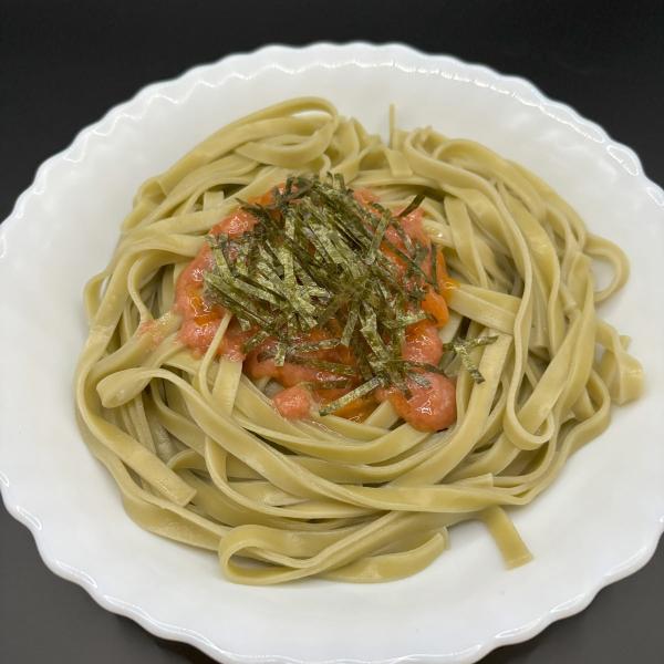 90種類以上の栄養素を含むスーパーフードのモリンガを使用した「DC15麺 モリンガ パスタ 乾麺」です。原料のモリンガは岡山県で農薬・化学肥料を使わずに育成し、独自技術で美味しく加工しました。特許を取得した「DC-15納豆菌」の発酵粉末も配...