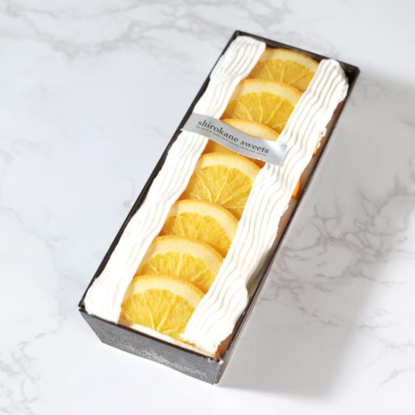 shirokane sweets TOKYO／白金スイーツ（シロカネスイーツ）の「白金プレミアム手作りアイスクリームケーキ オレンジ」です。美味しい季節のフルーツと、原材料のこだわりがコンセプトのスイーツ専門店「shirokane swee...