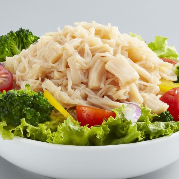 青森県の陸奥湾で水揚げされた帆立を使用した「陸奥湾産 帆立 貝柱 ほぐし身 缶詰」です。帆立の貝柱には、旨み成分のグリコーゲンがたっぷり含まれています。貝柱は身が繊維状でほぐれやすく、「ほぐれている」というだけで安くなっています。帆立貝柱の...