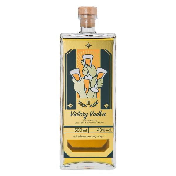 「のとジン ヴィクトリー・ウォッカ」は、能登の月桂樹が香るフレーバー・ウォッカです。口に含むと爽やかな香りが柔らかく広がりユニークな印象を放ちつつ、ウォッカ特有のすっきりとしたキレやクリアさをしっかりと感じるフレーバー。飲み終わった後も長く...