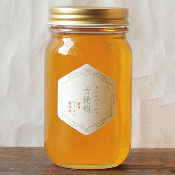 石川県金沢市の金澤やまぎし養蜂場がお届けする「日本のはちみつ 菩提樹」です。菩提樹（ぼだいじゅ）はちみつは、ヨーロッパや北海道などでポピュラーです。菩提樹は日本では「シナノキ」とも呼ばれ、初夏に淡いイエローの小さな花をつけます。さわやかな香...