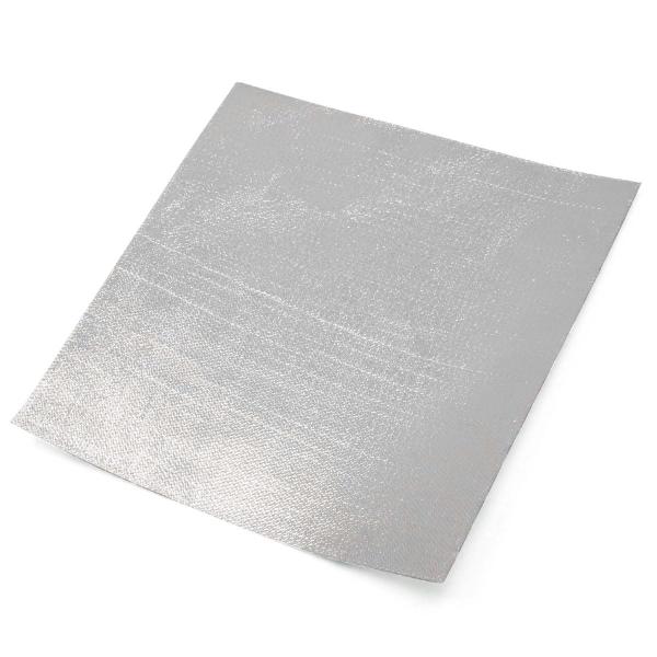 【商品概要】プラスチックパーツをエンジン熱等から保護するアルミ製遮熱シート。サイドパネル・ガソリンタンク・ラジエターホースなど熱の影響を受ける箇所への遮熱材として使用する。貼付面は粘着シール加工され、家庭用ハサミ・カッターなどで必要な形状に...