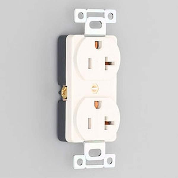【商品概要】適用製品:プラグ(7212GR)適用製品:プレート(V41N、V41S、V41A)アンペア数:15A定格:接地形2P 250V NEMA 5-20 平刃形備考:複式【商品説明】【商品詳細】ブランド：AMERICAN DENKI商...
