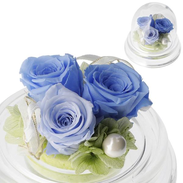 【商品概要】【大きさ 直径約９ｃｍ ｘ 高さ約８ｃｍ 】【商品説明】枯れないお花、プリザーブドフラワーのバラを3りん使用した可愛い手のひらサイズのアレンジです。 こぶりで、どこにでも飾りやすい大きさです。また、プラスティック製のドームの器に...