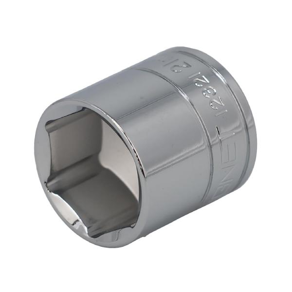 【商品概要】●サイズ(mm)：21●全長(mm)：28.5●ソケット外径(D1先端部；mm)：28●ソケット外径(D2差込部；mm)：28●ソケット深さ(ｅ；mm)：16.5●ミラー仕上げのメッキが美しいスタンダードソケット。●ボルト・ナッ...
