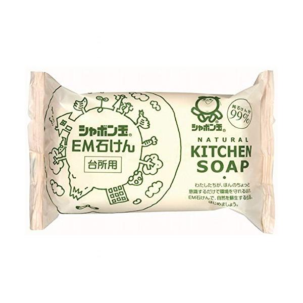 【商品概要】【商品説明】食器洗いにはもちろん、ふきん洗いにもお勧めです。 EM（有用微生物群）を使用しているので環境によりやさしい石鹸です。【商品詳細】ブランド：シャボン玉石けん商品種別：ドラッグストア商品名：シャボン玉EM台所用石けん（固...