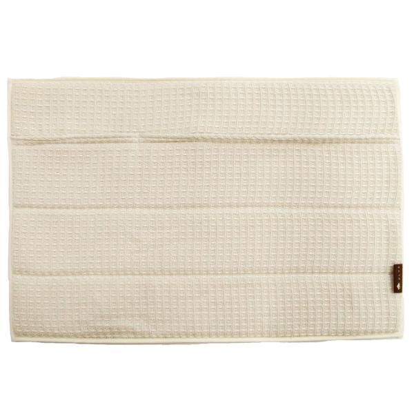 【商品概要】サイズ:約27cm×40cm(高さ 15mm)綿70％・レーヨン20％・分類外繊維（和紙）10％、裏面　ポリエステル100％生産国:日本優れた調湿&amp;消臭効果をもつ梅の種を炭にして紙の中に抄きこんだ、「梅炭和紙」を表面に使...