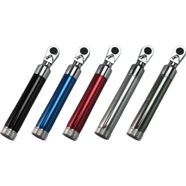 【商品概要】ラチェット式ヘッド(取り外し可)付属ビット：プラス[PH1]・マイナス[SL4]・ヘックス(六角)[3, 4, 5, 6mm]・トルクス[T25, T30]平均重量：153g【商品説明】【商品詳細】ブランド：EWP商品種別：スポ...
