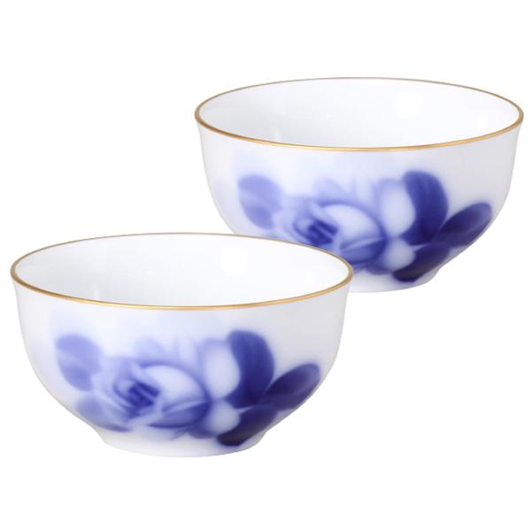 【商品概要】【商品仕様】材質：硬質磁器／生産国：日本／サイズ：直径：約9cm、高さ：約4.5cm、満水容量：約185cc炎の芸術が創り出す神秘の色彩により、美しく白磁に染み入るバラを表現した「ブルーローズ」。決して真似のできない深みのあるブ...