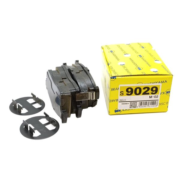 【商品概要】■自動車用ブレーキパッド 入数：4枚セット(左右) 純正採用メーカーとして有名なMK樫山/エムケーカシヤマのブレーキパッド（左右）です。 品質に関しましても全国の整備工場・板金工場・ディーラー様で整備・車検用として使用されており...
