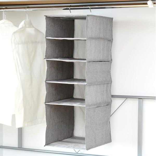 【商品概要】本体サイズ:幅30×奥行40×高さ80cm材質:本体(ポリエステル)、ハンガー部分(スチール)、芯材(MDF)全体耐荷重:10kg(棚板1枚あたり2kg)棚内寸:(小)28×37.5×13cm、(大)28×37.5×26cm●東...