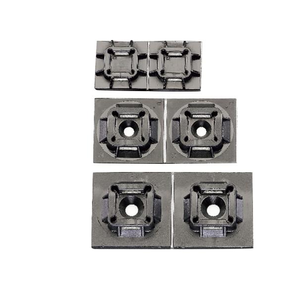 【商品概要】材質:ナイロン66 サイズ:19.1×19.1mm適応バンド幅:2.3~4.3mm 色:黒入数:100個 粘着テープ付4方向から結束バンドを挿入できます【商品説明】【商品詳細】ブランド：エスコ(Esco)商品種別：梱包紐・梱包バ...