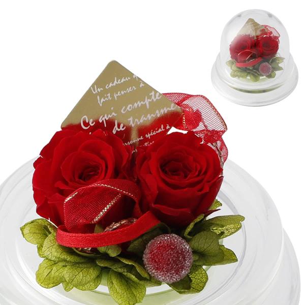 【商品概要】【大きさ 直径約９ｃｍ ｘ 高さ約８ｃｍ 】ギフトラッピング済。タグには、「伝える心が大切です。」とフランス語で記載されています。 さまざまなギフトシーンにどうぞ。【商品説明】枯れないお花、プリザーブドフラワーのバラを２りん使用...