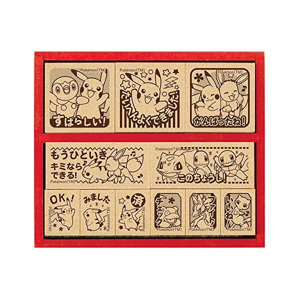 【商品概要】ポケットモンスターのメッセージ付きスタンプが11個も入ったセット。3種類のサイズです。側面にプリント入りの木製収納BOXに入ったスタンプ。持っているだけでも楽しめます。【捺印サイズ・入数】30×30mm/3個、20×45mm/2...