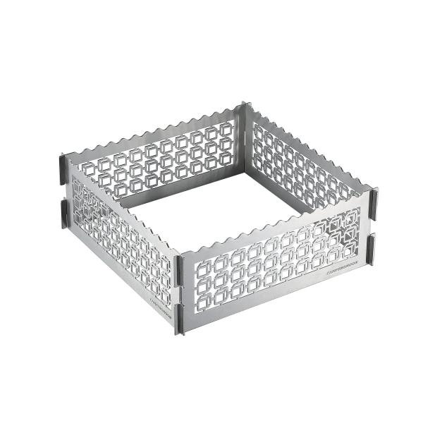 【商品概要】材質：SUS304（板厚2.0mm）総重量：1.5kg使用時サイズ：外寸 / 315mm×315mm×H115mm 、内寸 / 295mm×295mm(1)職人が高精度なレーザー加工機で、幾何学模様を2.0mmの厚手ステンレス板...