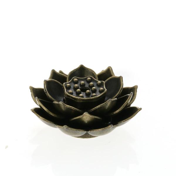 【商品概要】蓮の花をイメージしたコーン型お香専用のお香立て。 酸素の巡りが良くなるのでお香が燃焼しやすくなります。 アバロンシェルとさざれの浄化セットと合わせてのご使用がおすすめです。 日々の浄化、浄化日の瞑想などに是非ご利用ください。内容...