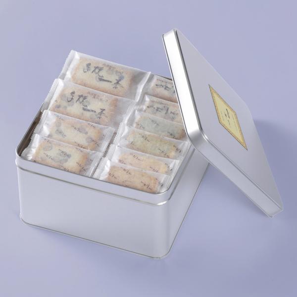 豆（大判・中判）各20枚、豆（小判）30枚、海老・青のり（小判）各12枚入りのしは（ 包装紙の上からかける ）外のし とさせていただきます。