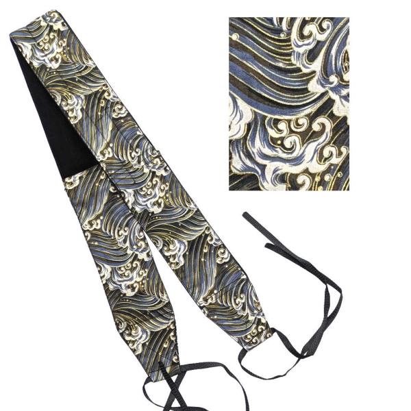 【ずっと担いでいたくなる「魔法のクッション」ストラップ】「長時間の練習で肩が痛い…」 「演奏中にストラップがずれて集中できない…」 「もっと衣装に映えるかっこいい柄が欲しい！」そんな全国の担ぎ桶太鼓プレイヤーの声にお応えして開発！ 機能性と...