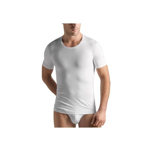 ストレッチが入ったコットン素材のクルーネックＴシャツです。身体にフィットするデザインです。サイズ：Ｓ（日本サイズＭ）、Ｍ（Ｌ）、Ｌ（ＬＬ）素材：綿９３％、ポリウレタン７％カラー：ホワイト、ブラック