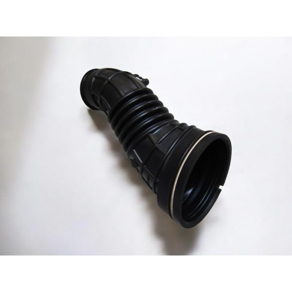 メーカー：ダイハツ純正部品純正品番：17881-B5030適合車種：アトレー・ハイゼットカーゴ適合型式：S321・S331適合年式：　”ダイハツ純正部品”　エアクリーナーホースNO.1です。*こちらの商品はメーカーより取り寄せ後の発送となり...