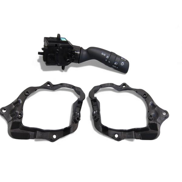 トヨタ純正部品52112-52120　フォグランプブラケットRH　52113-52120　フォグランプブラケットLH84329-K0010　ターンシグナルスイッチ　価格はメーカーより予告なく改定されますので、ご購入後に金額が変更になる場合も...