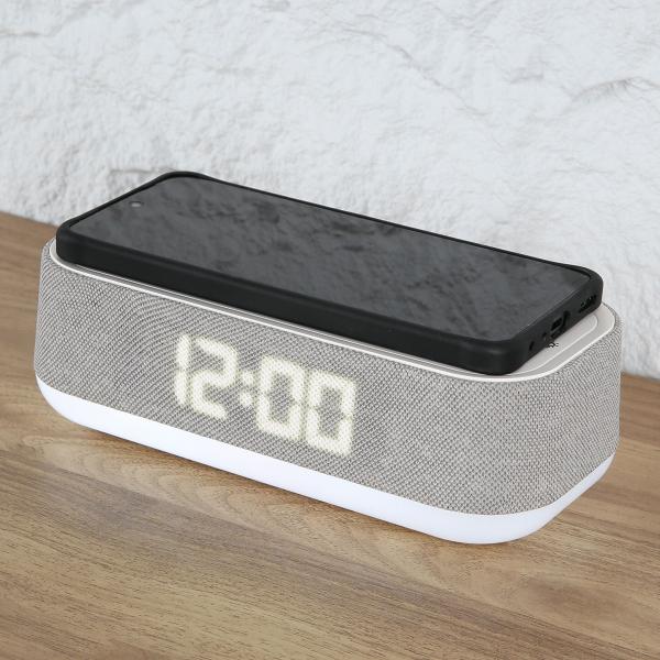 ■■ニトリ公式サイト■■スマートフォンを置くだけでワイヤレス充電が可能なLED時計 アラーム機能・カレンダー表示機能・温度表示機能・省エネモード付(音や振動で数字が現れる)一部地域を除き、お時間指定が可能な商品です。こちらの画面上にて、配達...