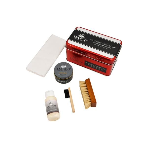 商品説明Dasco（ダスコ）プレミアムシュークリーム（ブラック、ニュートラル）ビーズワックス配合の乳化性クリームです。顔料配合量が多く、色乗りの良さが特徴です。適度な水分バランスから、皮革になじみやすく、革本来の美しいツヤを与えます。＜セッ...