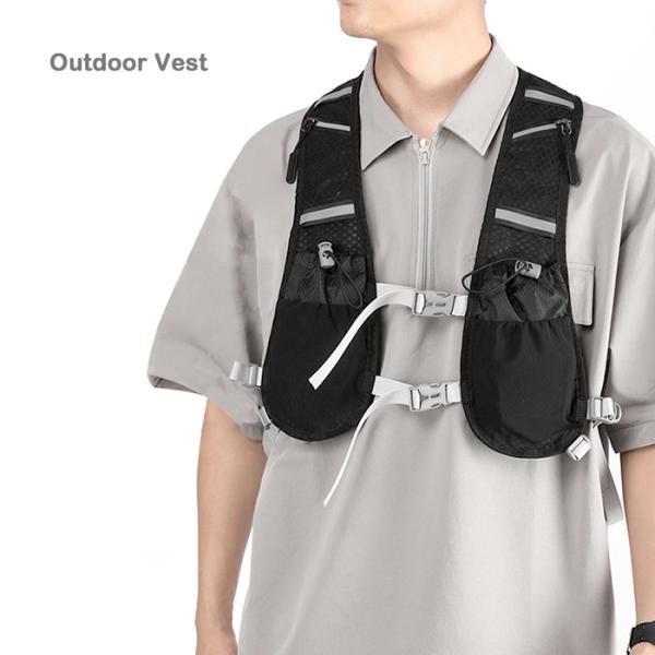 ランニング用バックパック軽量で通気性に優れたベストは、スポーツやアウトドア活動に最適です。多機能ポケットがたくさんあり収納力抜群。広い背面ポケットに薄手の着替えやタオル、水筒など収納できます。前面のポケットには、スマートフォンやカギ、ペット...