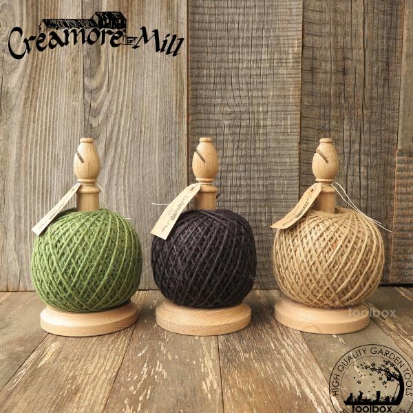 ■輸入・製造国：英国■スタンド素材：オーク材　■スタンドの大きさ：　ベース直径　約10.5センチ　高さ　19.0センチ■麻ひも250ｇ(約200メートル分の長さ）　１個がセットされています。＊手作りの為若干の誤差があるかと思いますが、予めご...