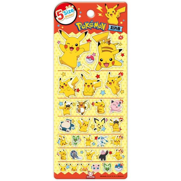 韓国の正規品（輸入品）ですポケットモンスター（ポケモン）の人気キャラクターたちが、ひとつのシートにぎゅっと詰まった「5サイズステッカー」です。XS・S・M・L・XLの5段階サイズで構成されており、小さなワンポイントから、存在感のあるメイン使...