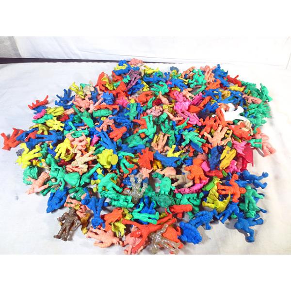 状態　汚れ、一部切れているものもあります。写真に写っているものが全てです。管理番号　24545古いため保管時の小傷等はございます。バラ売り、値引き等はできません。落札の際は商品を確認の上入札してください。「※現品撮影ですのでこちらの商品をお...