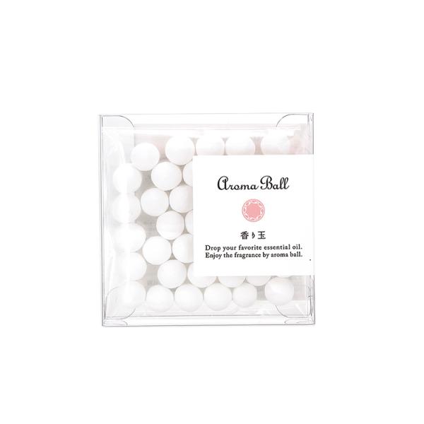 火も電気も使わない、手軽なアロマツール。特殊珪酸カルシウムのホワイトボールに、お好みの香りを垂らして染み込ませれば、自然に香りが広がります。