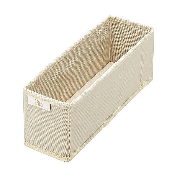 収納ケースの中を整理整頓できる布製ボックスです。靴下やハンカチ、子供用グッズ（スタイやよだれカバー）など小物の整理におすすめです。