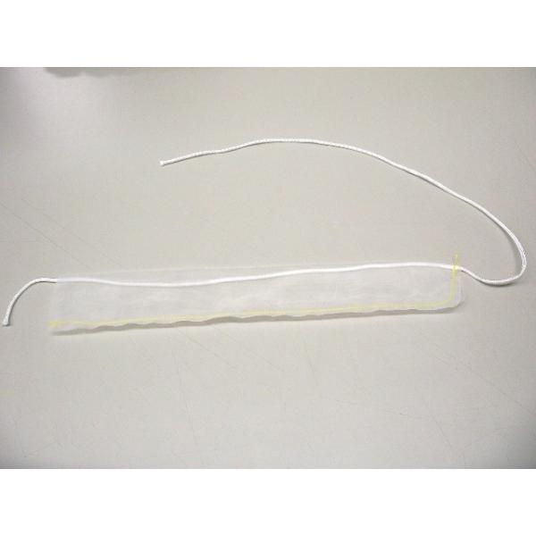 簡単にお安く一時ろ過ができます。チューブ入口に取り付けます。こちらのタイプは縫い糸が赤糸です。折幅62mm　口径34mmの潅水チューブと合い下記シリーズに対応しています。スミサンスイRシリーズ　★R-路地ワイド　★R−ハウスワイドミストエー...