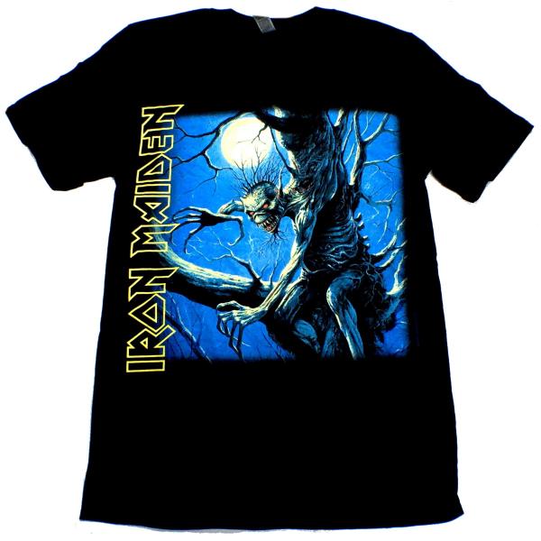 イギリスのへヴィメタルIRON MAIDEN Tシャツですバックプリントは画像3.4になります イギリスのオフィシャルショップからの輸入品です【サイズ】Sサイズ　着丈71cm　身幅(脇下)45cmMサイズ　着丈74cm　身幅（脇下）49cm...