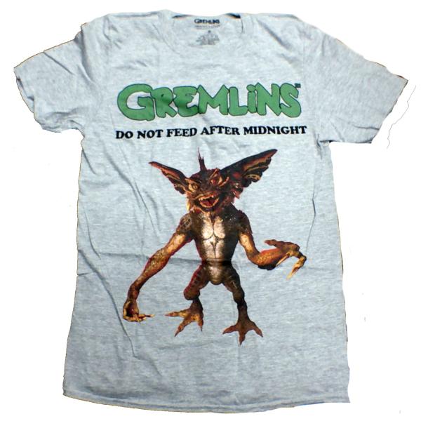 1984年公開映画グレムリンTシャツですバックプリントはありませんUKのワーナー公認ショップからの輸入品です【サイズ詳細】Sサイズ　着丈68cm　身幅（脇下）45cmMサイズ　着丈71cm　身幅（脇下）49cmLサイズ　着丈74cm　身幅（...
