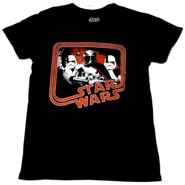 映画スターウォーズ TシャツですバックプリントはありませんイギリスのオフィシャルSHOPからの輸入品です【サイズ詳細】Sサイズ　着丈68cm　身幅（脇下）44cmMサイズ　着丈71cm　身幅（脇下）48cmLサイズ　着丈74cm　身幅（脇下...