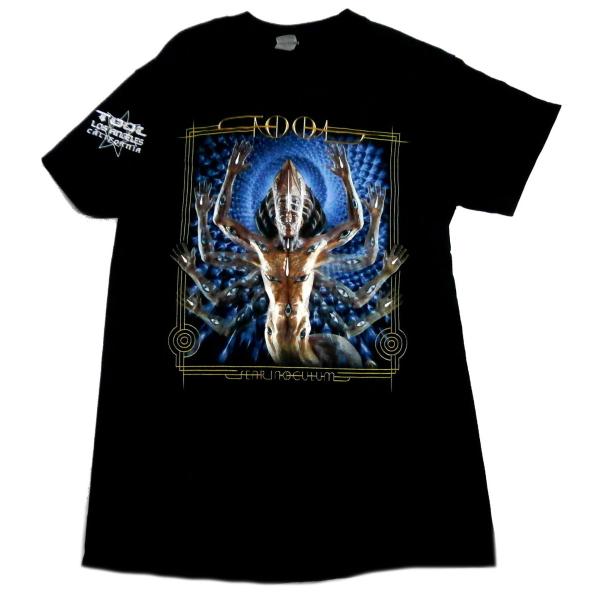 ロスアンゼルスのへヴィロックTOOL Tシャツですバックプリントはありませんイギリスのオフィシャルショップからの輸入品です【サイズ詳細】Sサイズ　着丈70cm　身幅（脇下）46cmMサイズ　着丈73cm　身幅（脇下）49cmLサイズ　着丈7...