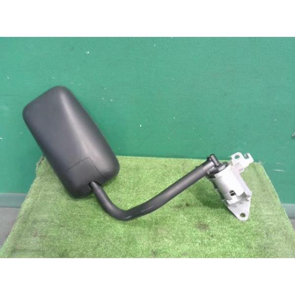 **** 商品説明を必ずご確認ください ****部品管理番号：000052038813500部品名：右サイドミラー部品区分：リサイクル品車名：コンドル車両タイプ名：トラック通称型式：BLR85N認定型式：TKG-BLR85N年式：2013年...