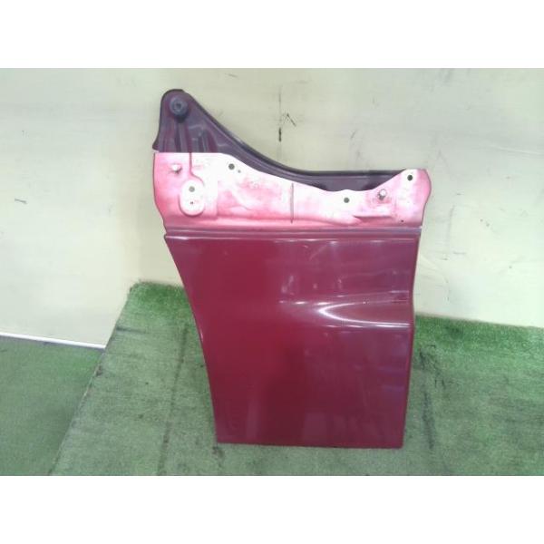 **** 商品説明を必ずご確認ください ****部品管理番号：T00000675013260メーカー純正品番：S6802-E0010部品名：左Fドアプロテクター部品区分：リサイクル品車名：日野大型車車両タイプ名：トラック通称型式：FW1EX...