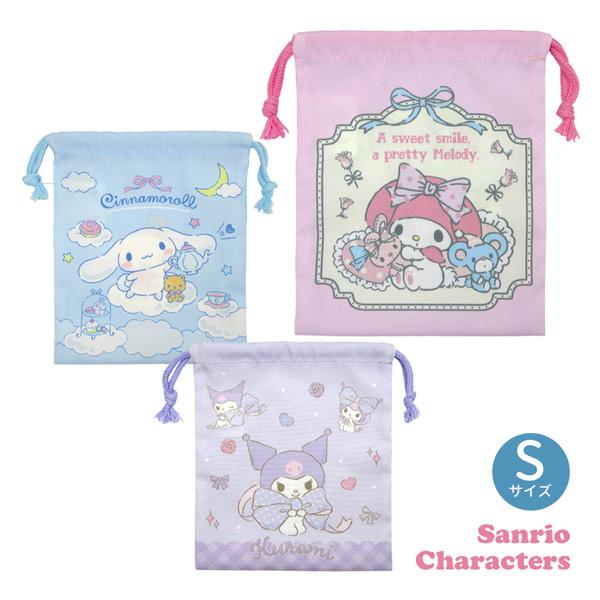 「入園入学アイテムの必需品！」人気キャラクターシリーズから「巾着 S」の登場です。プラマグやランチナフキンなどを入れるのにピッタリです。バッグ内の整理用小物入れとしても便利に使えます。肌触りの良い素材を使用。巾着タイプなので紐を結べば中身を...