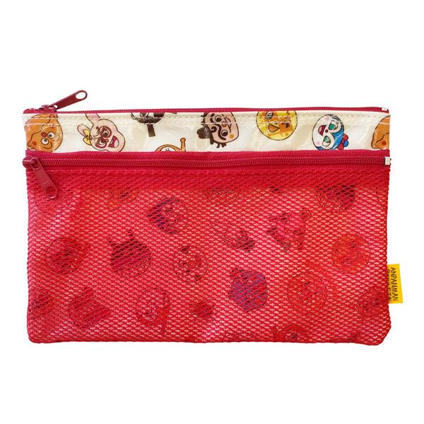 アンパンマンと仲間たちがプリントされたオールスターシリーズ。こちらは「ダブルファスナーポーチ」です。ポケットはメッシュ素材でペンケース・コスメポーチ等小物収納にとっても便利。サイズ：H13×W21cm素材：綿100％ 表ラミネート加工 ナイ...