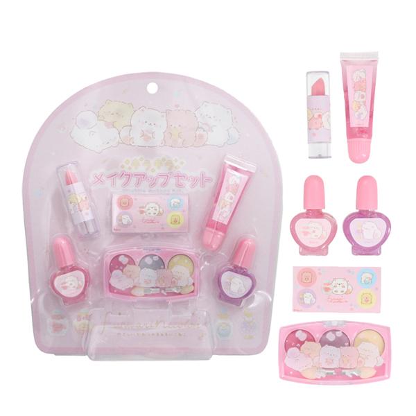 ふんわりねころんの絵柄がかわいいキッズコスメシリーズの登場です。こちらは、キラキラメイクアップセットです。リップカラー、リップグロス、水性マニキュア2個、アイシャドウパレット、ホログラムシールがセットになっています。リップカラー、リップグロ...